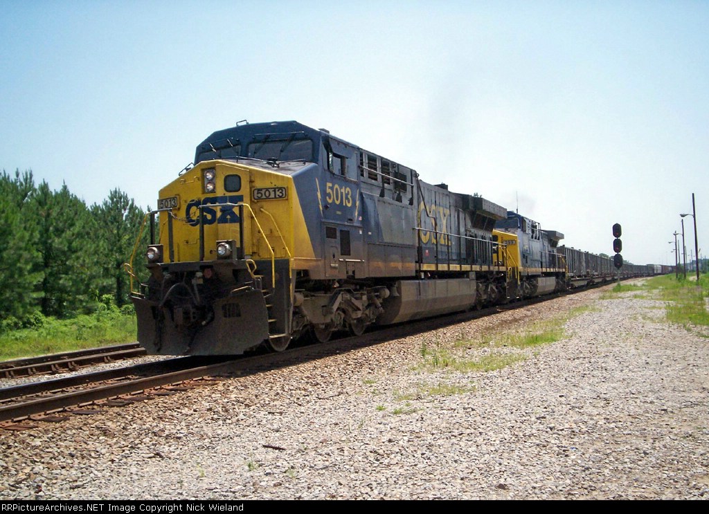 CSX 5013 pulls out of Collier Yard